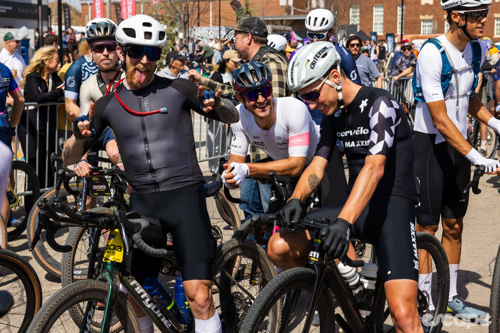 Big gallery and brief report: Mid South Gravel 2026